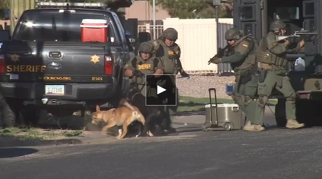Un perro policía atacado por los perros de un sospechoso - PerrosdeBusqueda